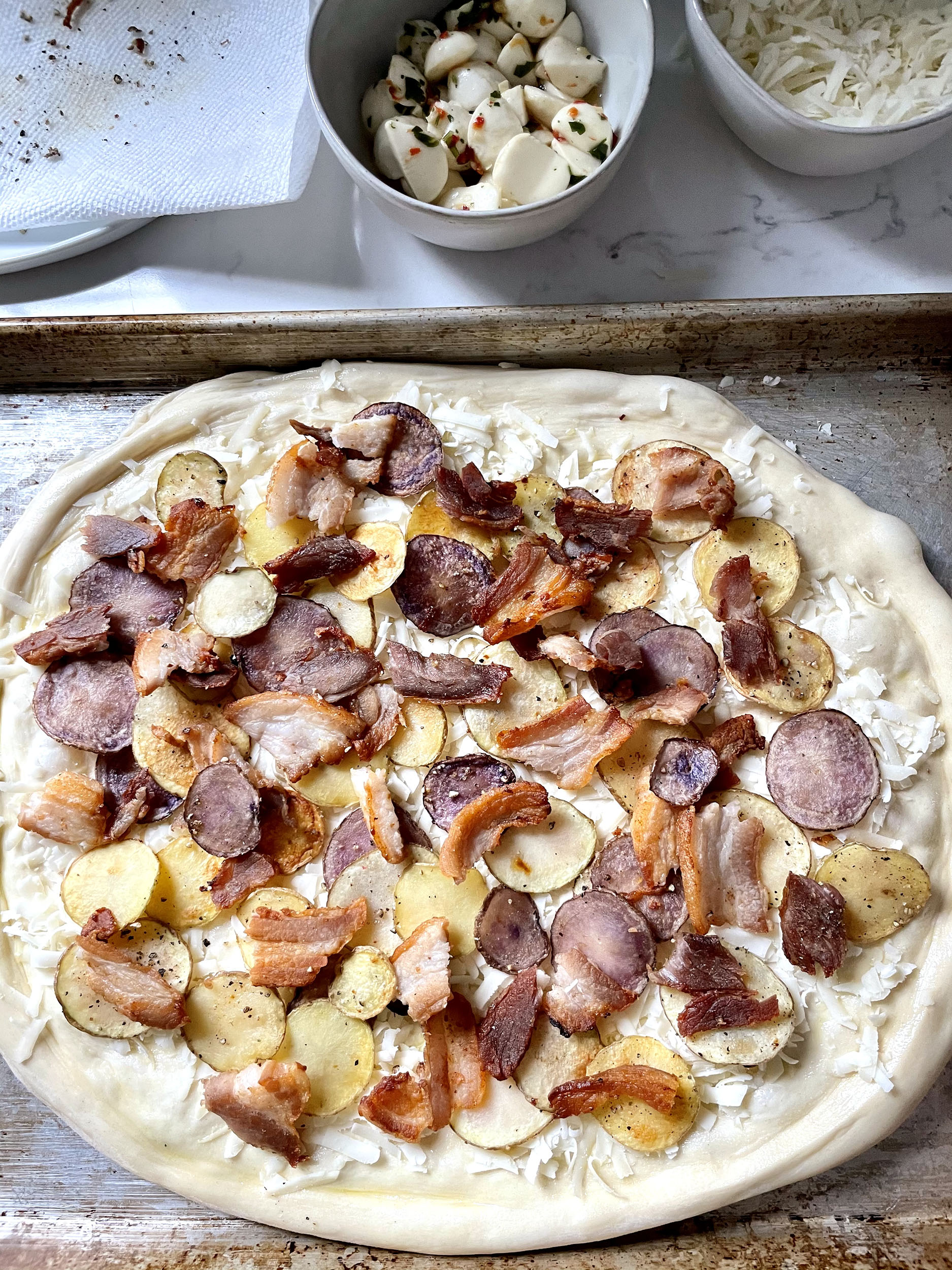 Super Mushroom Pizza and Pretend It's a City » Djalali Cooks a Pizza!